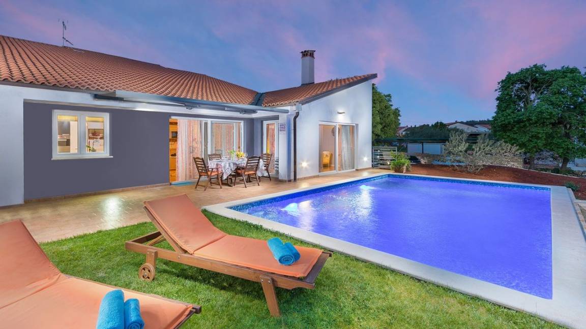 230 M² Apartment ∙ 3 Bedrooms ∙ 8 Guests - Rovinj