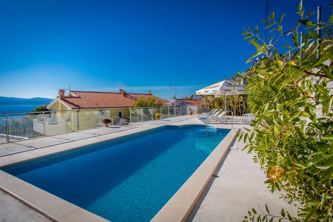 80 M² Ferienwohnung ∙ 2 Schlafzimmer ∙ 5 Gäste - Mimice