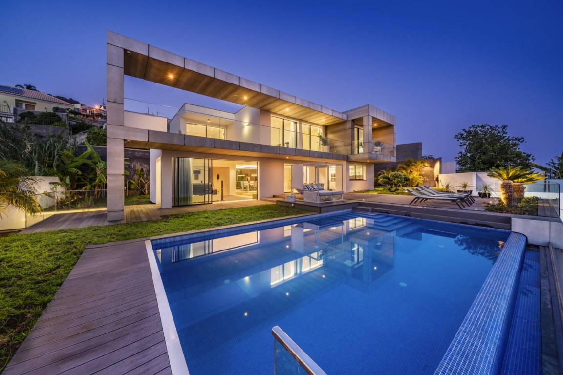 224 M² Villa ∙ 3 Bedrooms ∙ 6 Guests - Funchal