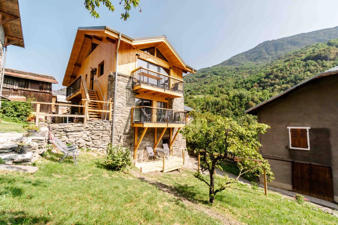 100 M² Appartement ∙ 4 Chambres ∙ 11 Personnes - Aime