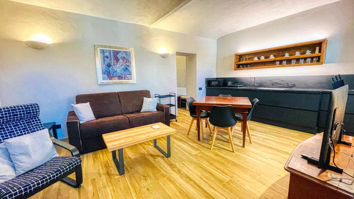 70 M² Apartamento ∙ 2 Quartos ∙ 5 Hóspedes - Sauze d'Oulx