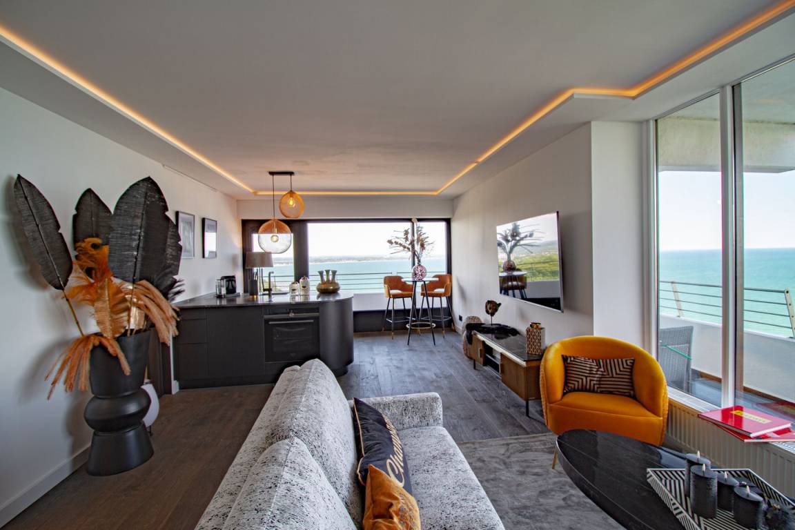 85 M² Ferienwohnung ∙ 1 Schlafzimmer ∙ 3 Gäste - Bad Schwartau