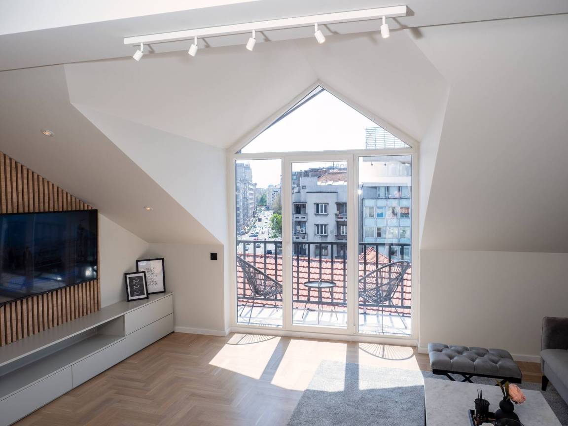 110 M² Huoneisto ∙ 3 Makuuhuonetta ∙ 6 Vierasta - Belgrad