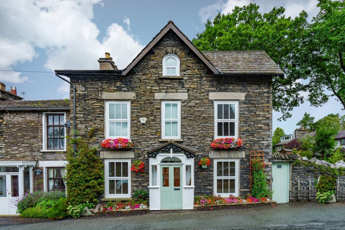 Cottage ∙ 4 Bedrooms ∙ 6 Guests - Windermere