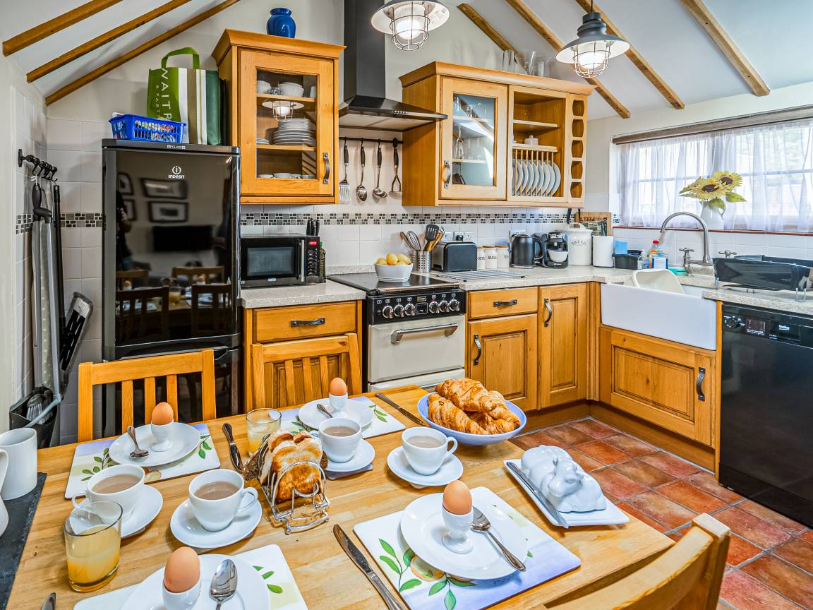 Cottage ∙ 2 Bedrooms ∙ 4 Guests - Saxmundham