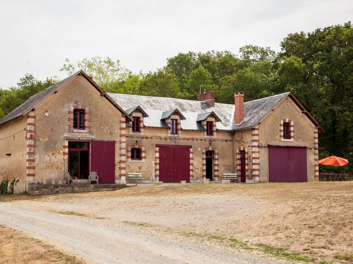 170 M² Cottage ∙ 4 Bedrooms ∙ 8 Guests - Loire Valley
