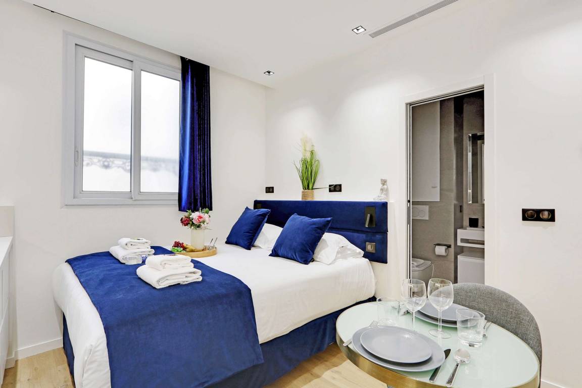 15 M² Studio ∙ 2 Personnes - Le Marais