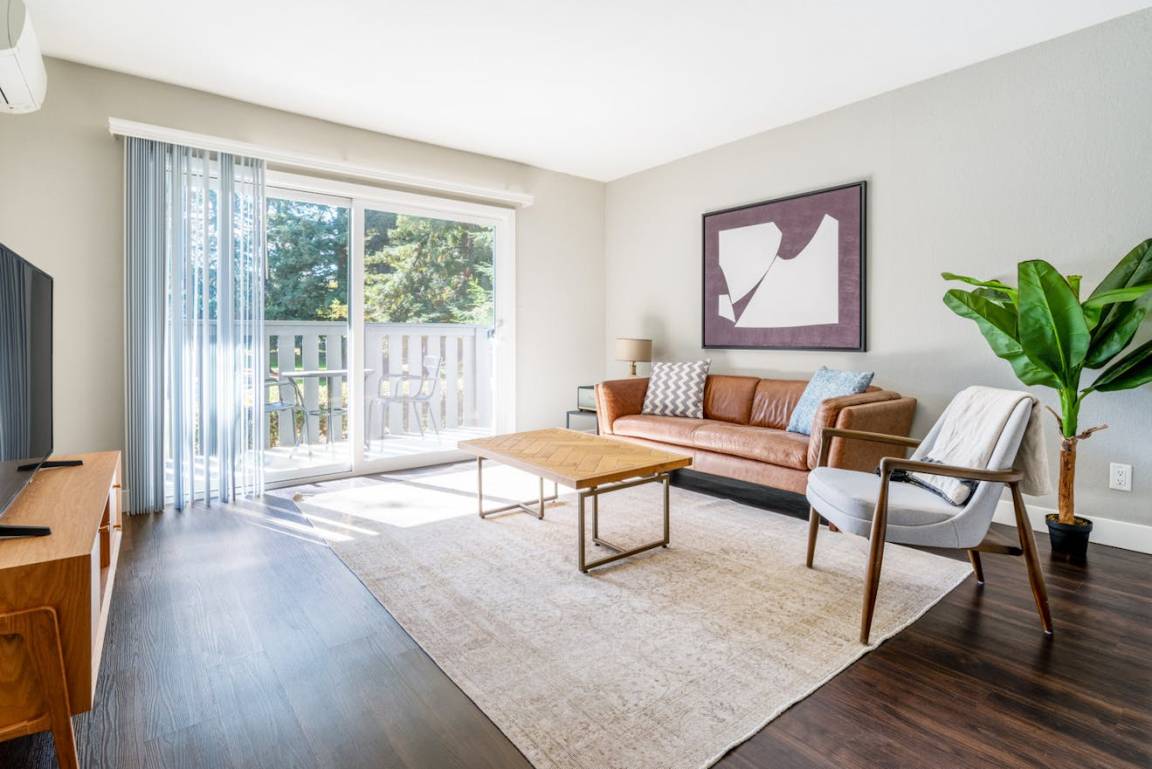 63 M² Ferienwohnung ∙ 1 Schlafzimmer ∙ 2 Gäste - Saratoga, CA