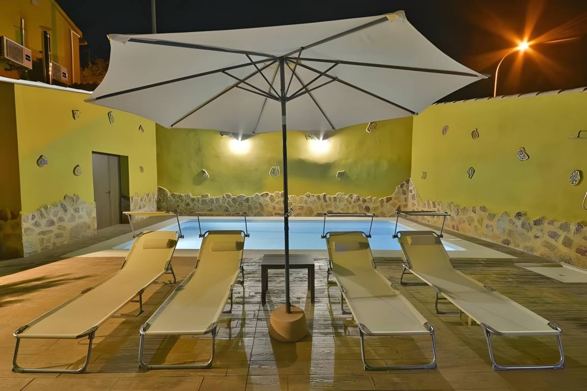 170 M² Casa ∙ 4 Habitaciones ∙ 10 Huéspedes - Horcajo de los Montes
