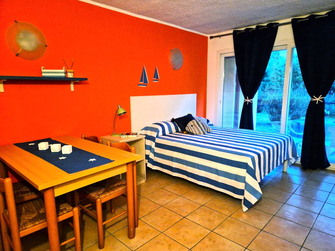 27 M² Appartement ∙ 2 Chambres ∙ 3 Personnes - Ghisonaccia