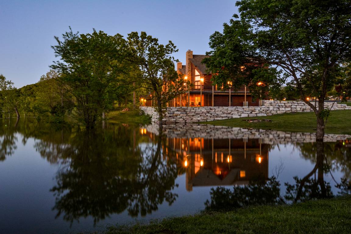 279 M² House ∙ 5 Bedrooms ∙ 14 Guests - Mississippi