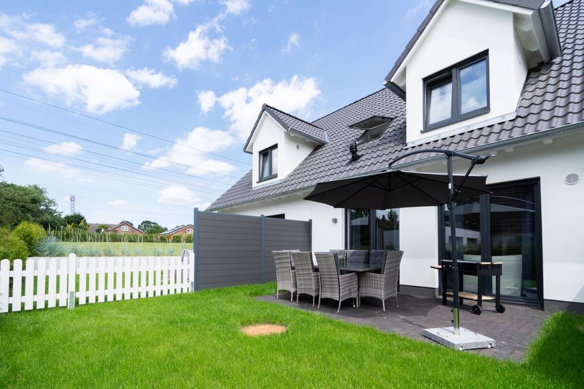 120 M² Ferienhaus ∙ 4 Schlafzimmer ∙ 7 Gäste - Bad Schwartau