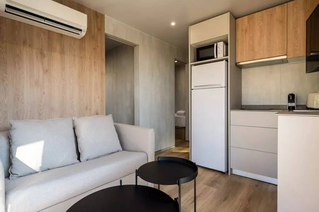 16 M² Caravan ∙ 2 Bedrooms ∙ 4 Guests - Pals