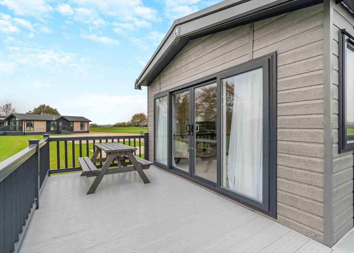 Chalet ∙ 2 Bedrooms ∙ 4 Guests - Lincolnshire