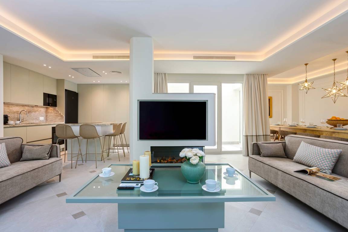 327 M² Casa ∙ 6 Habitaciones ∙ 12 Huéspedes - Castilleja de la Cuesta