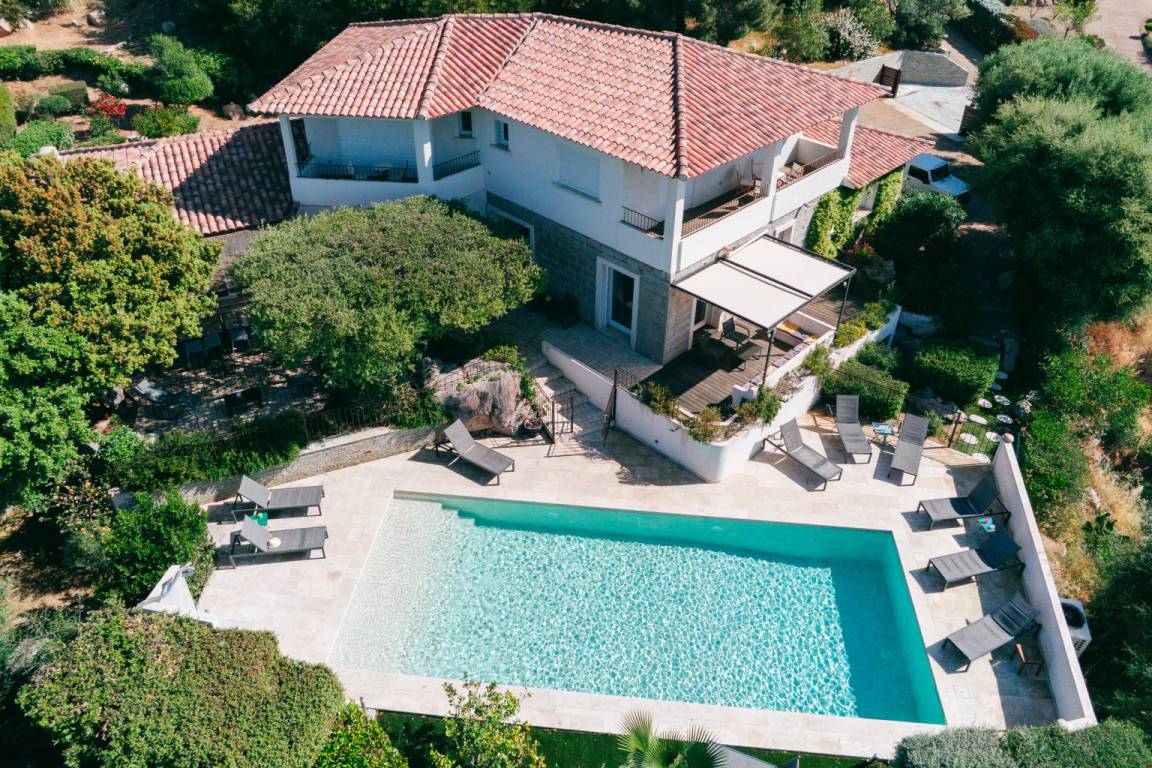 250 M² Villa ∙ 6 Slaapkamers ∙ 12 Gasten - Corsica