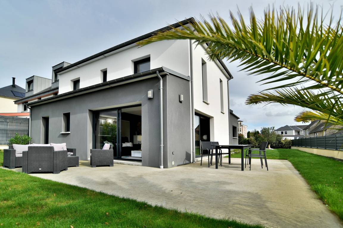130 M² Maison De Vacances ∙ 4 Chambres ∙ 10 Personnes - Saint-Malo