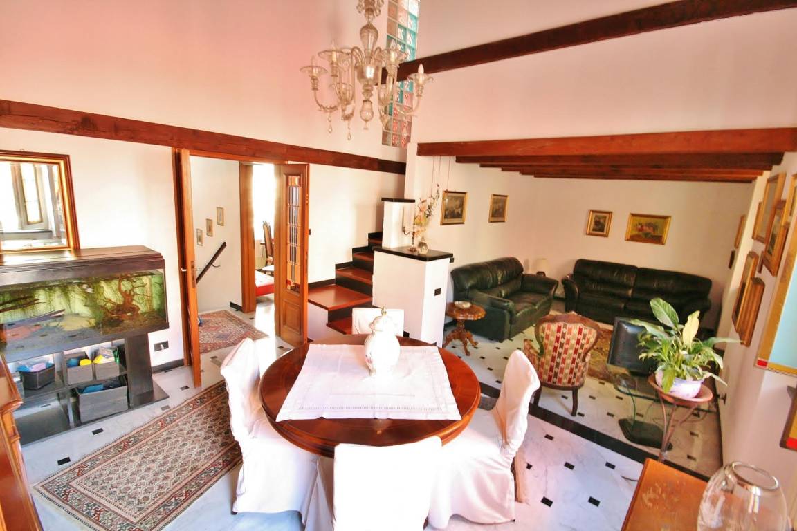 90 M² Apartamento ∙ 3 Habitaciones ∙ 5 Huéspedes - Finale Ligure