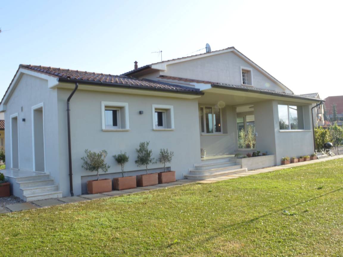 140 M² Maison De Vacances ∙ 3 Chambres ∙ 6 Personnes - Cecina