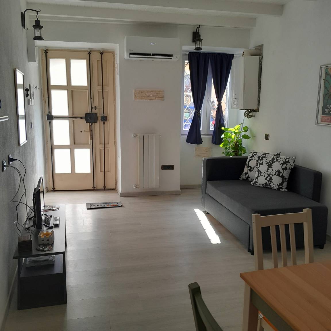 48 M² Casa ∙ 1 Camera Da Letto ∙ 3 Ospiti - Cagliari