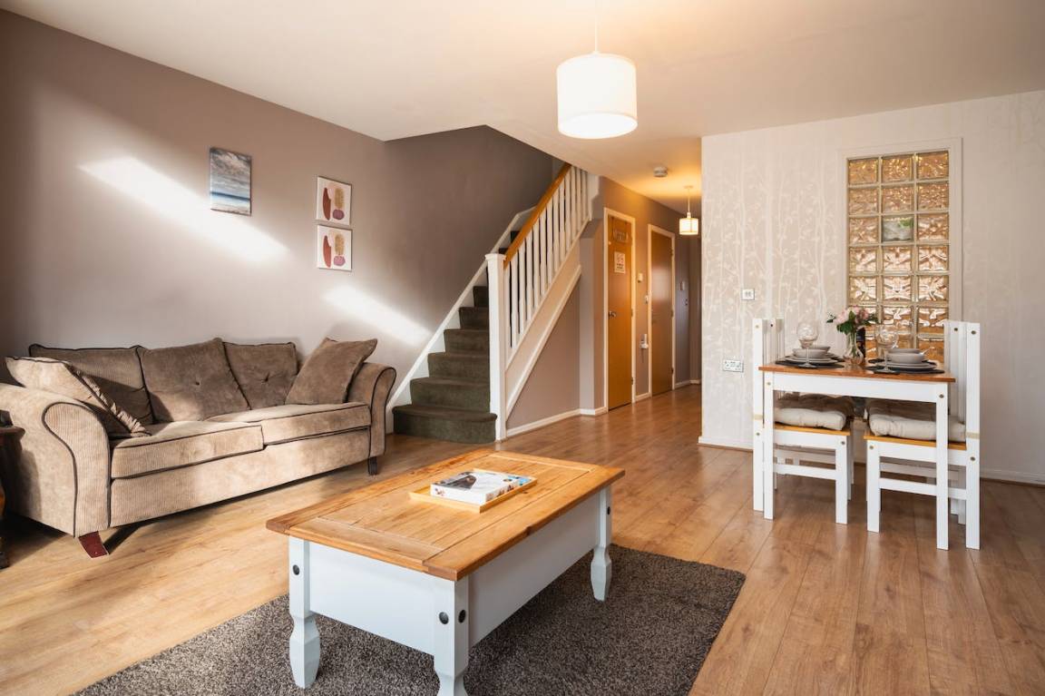 35 M² Ferienhaus ∙ 3 Schlafzimmer ∙ 1 Gast - Manchester