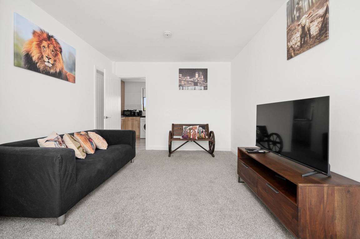 120 M² House ∙ 2 Bedrooms ∙ 6 Guests - Bury
