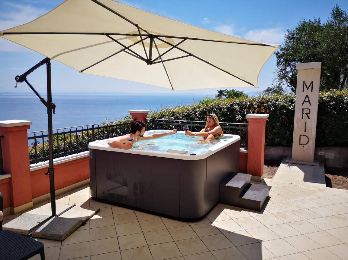 155 M² Apartment ∙ 3 Bedrooms ∙ 6 Guests - Opatija