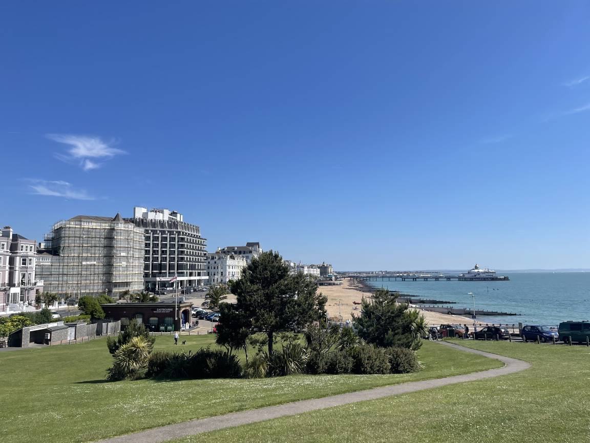 85 M² Apartment ∙ 2 Bedrooms ∙ 4 Guests - Eastbourne