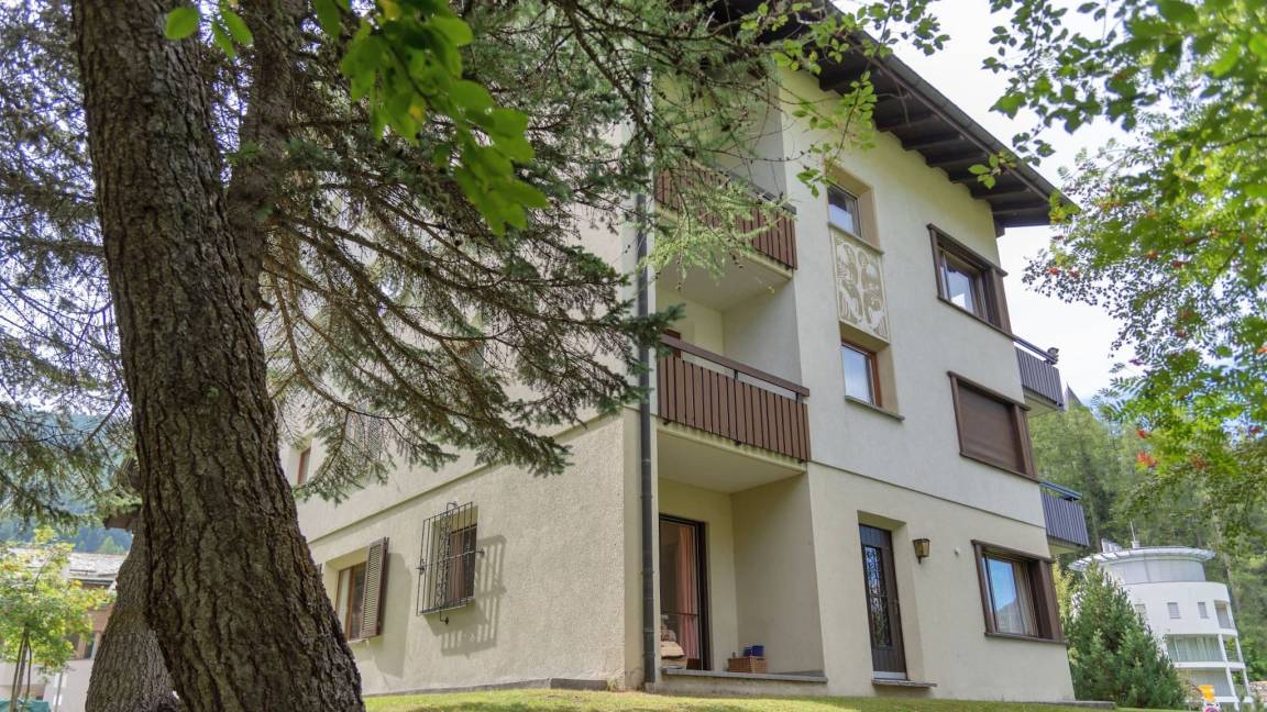 100 M² Ferienwohnung ∙ 3 Schlafzimmer ∙ 6 Gäste - Maloja
