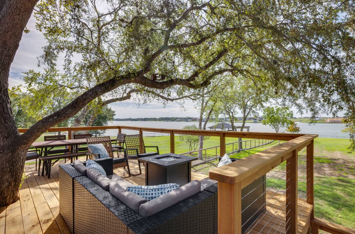 92 M² House ∙ 2 Bedrooms ∙ 6 Guests - Lake Conroe, Montgomery