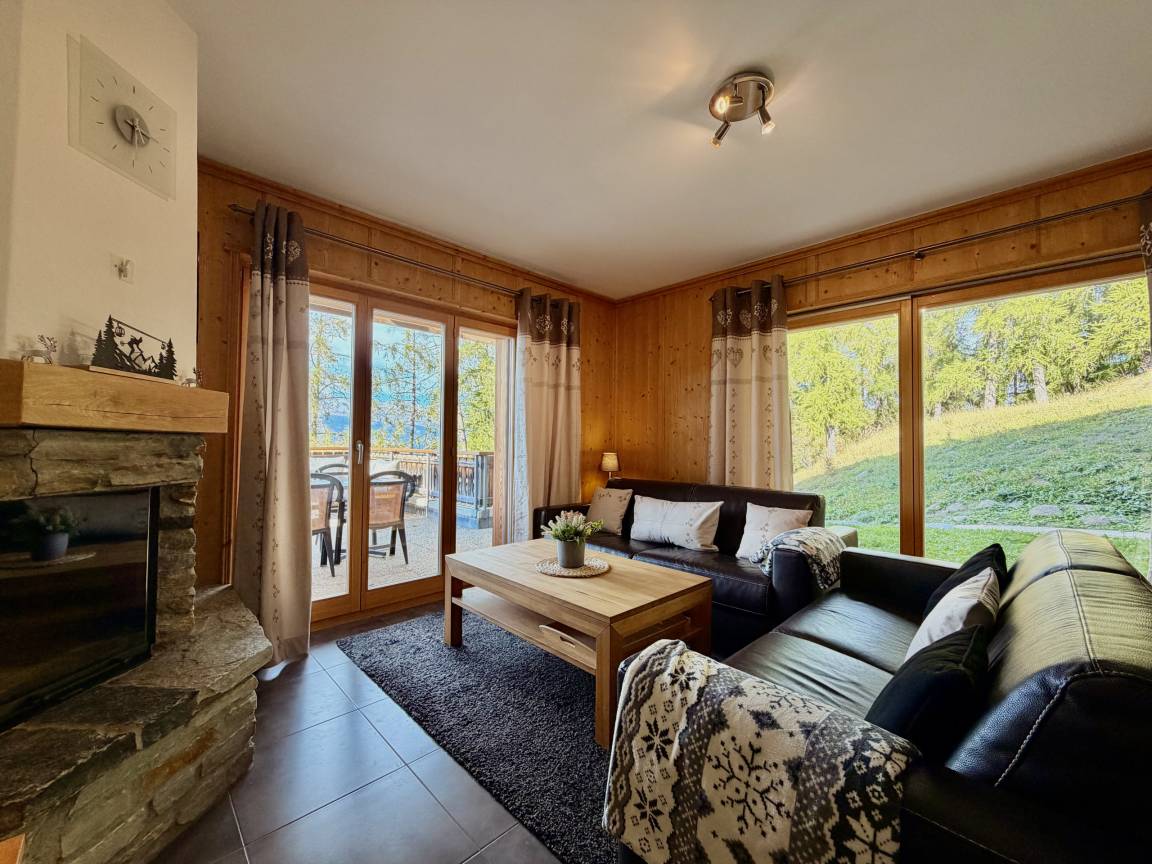 69 M² Apartamento ∙ 2 Habitaciones ∙ 6 Huéspedes - Sion