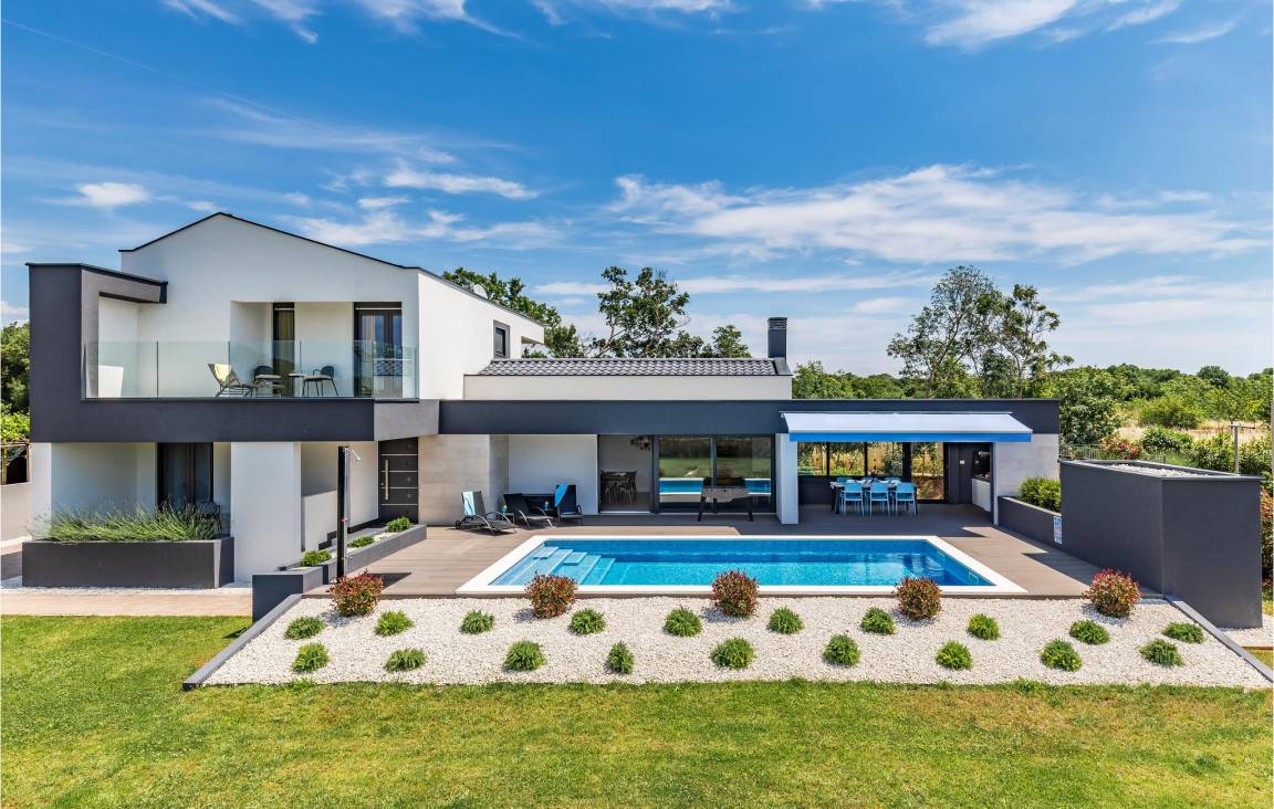 140 M² Casa ∙ 3 Habitaciones ∙ 8 Huéspedes - Pula