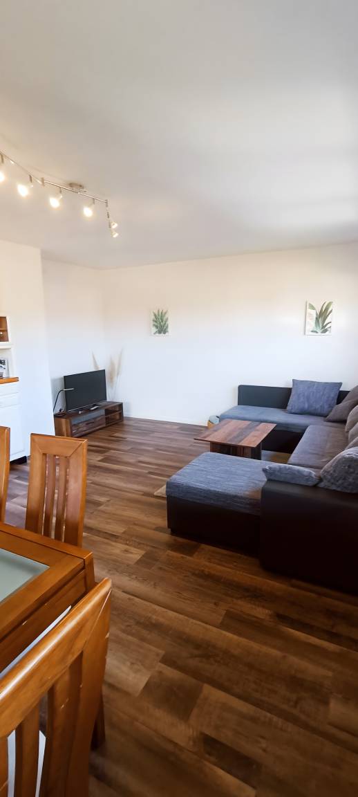90 M² Apartamento ∙ 2 Habitaciones ∙ 6 Huéspedes - Staufen