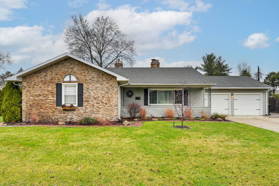 140 M² House ∙ 4 Bedrooms ∙ 10 Guests - South Bend, IN