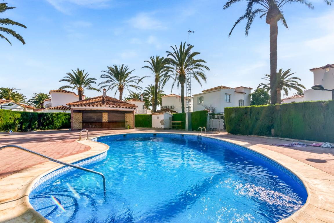 50 M² Apartamento ∙ 1 Habitación ∙ 4 Huéspedes - Dénia