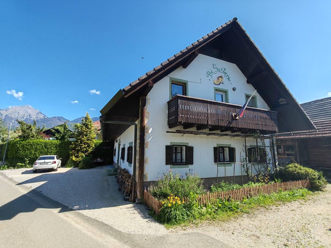 70 M² Appartement ∙ 3 Chambres ∙ 9 Personnes - Vodice, Slovenija