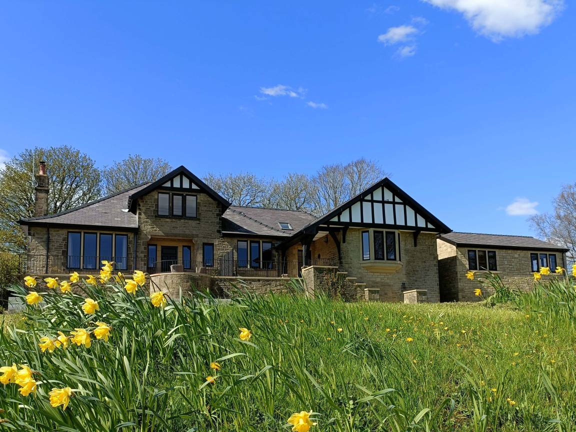 Cottage ∙ 4 Bedrooms ∙ 8 Guests - West Yorkshire