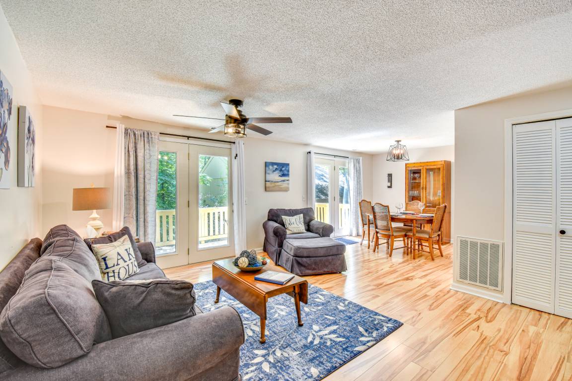 92 M² Apartment ∙ 2 Bedrooms ∙ 4 Guests - Lake Keowee, SC