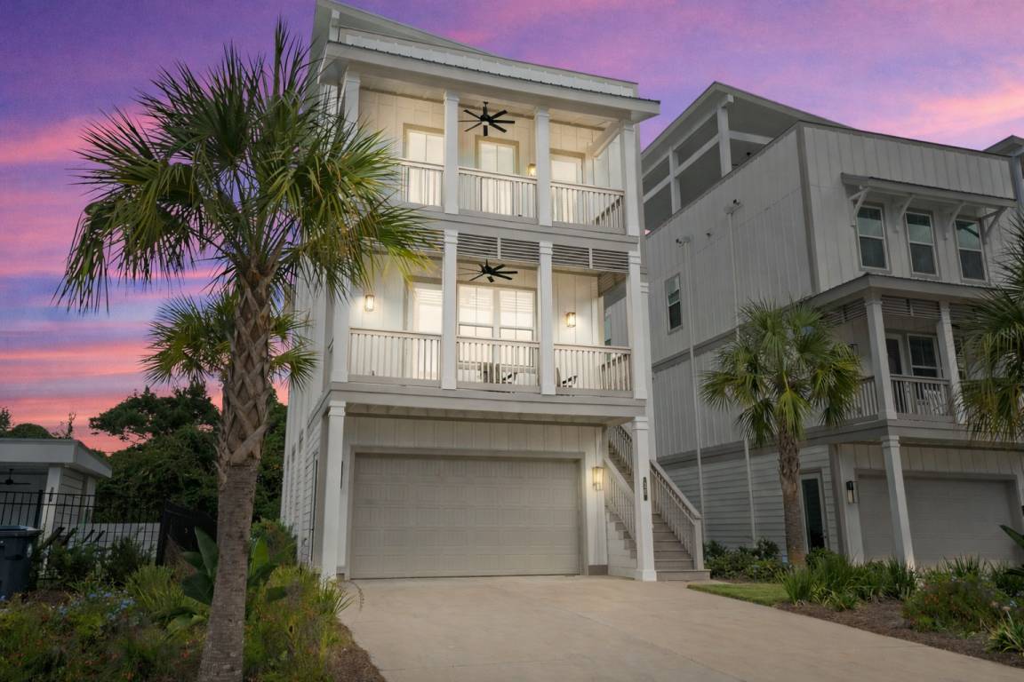 283 M² Ferienhaus ∙ 4 Schlafzimmer ∙ 14 Gäste - Rosemary Beach, FL