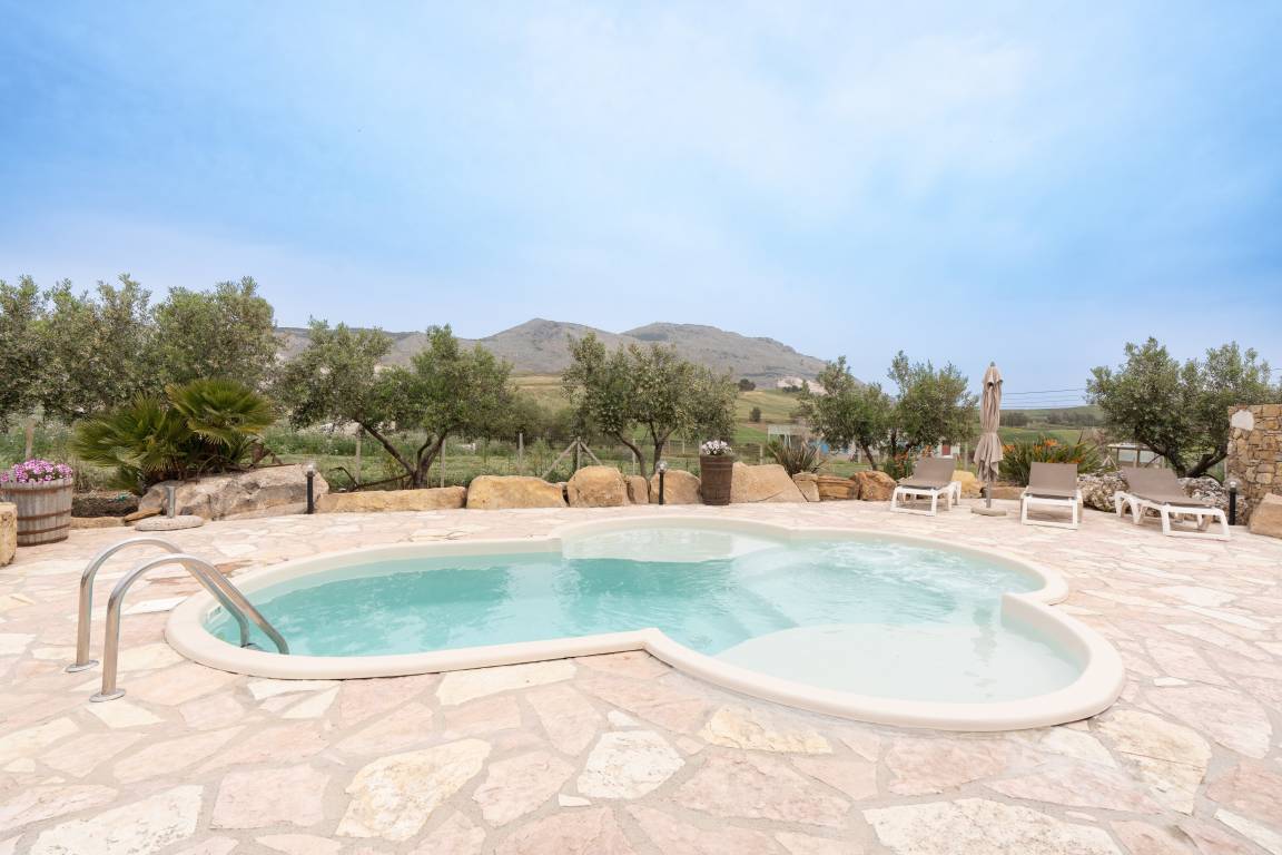 200 M² Villa ∙ 4 Slaapkamers ∙ 13 Gasten - Custonaci