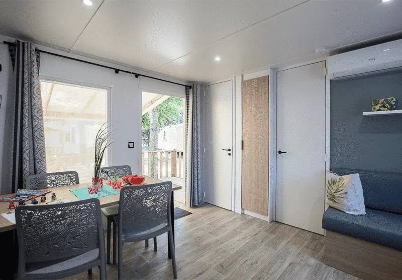 32 M² Caravan ∙ 3 Bedrooms ∙ 6 Guests - Île de Ré