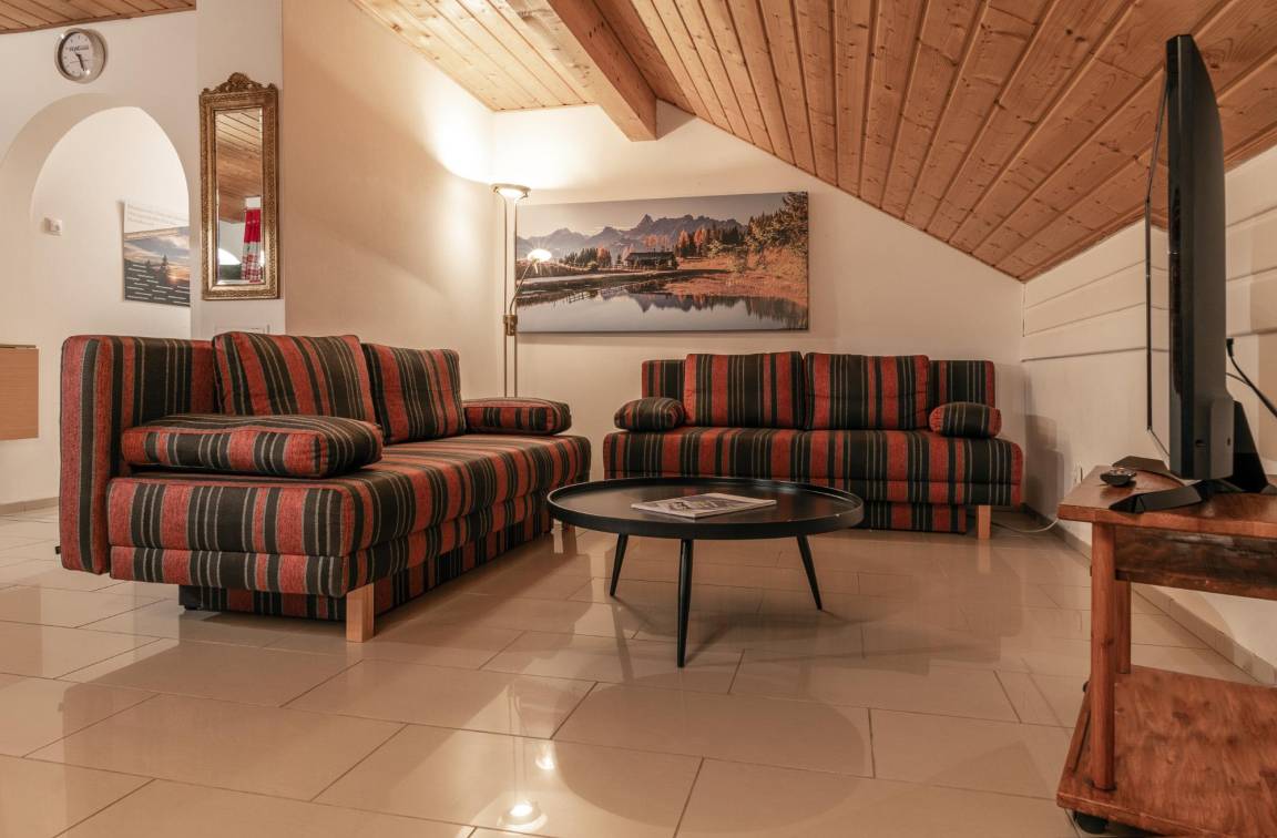 80 M² Ferienwohnung ∙ 2 Schlafzimmer ∙ 6 Gäste - Schruns