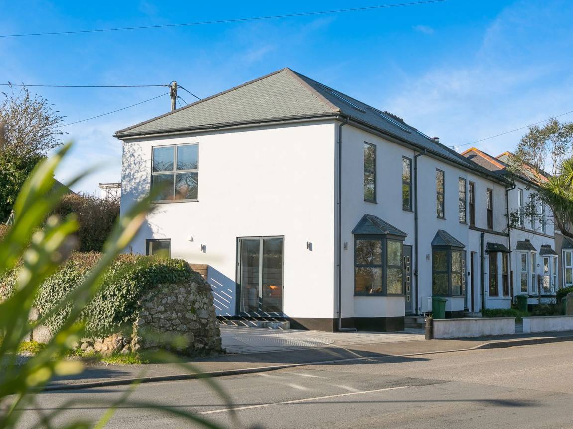Cottage ∙ 3 Bedrooms ∙ 6 Guests - St Ives