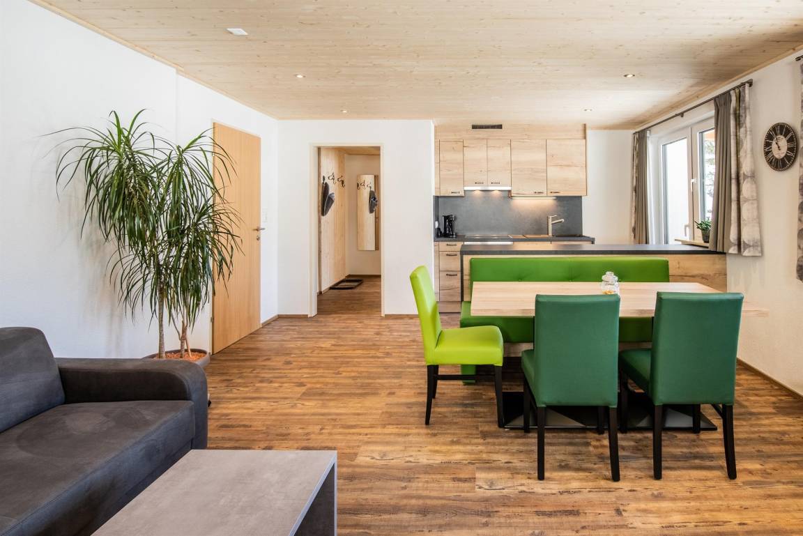 72 M² Appartement ∙ 2 Slaapkamers ∙ 5 Gasten - Elbigenalp