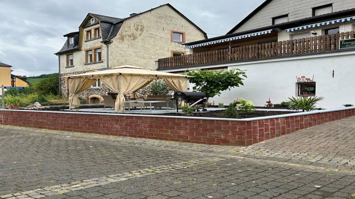 120 M² Ferienhaus ∙ 4 Schlafzimmer ∙ 7 Gäste - Ediger-Eller