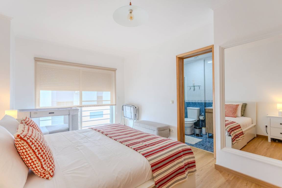 120 M² Apartment ∙ 3 Bedrooms ∙ 6 Guests - Ponta Delgada