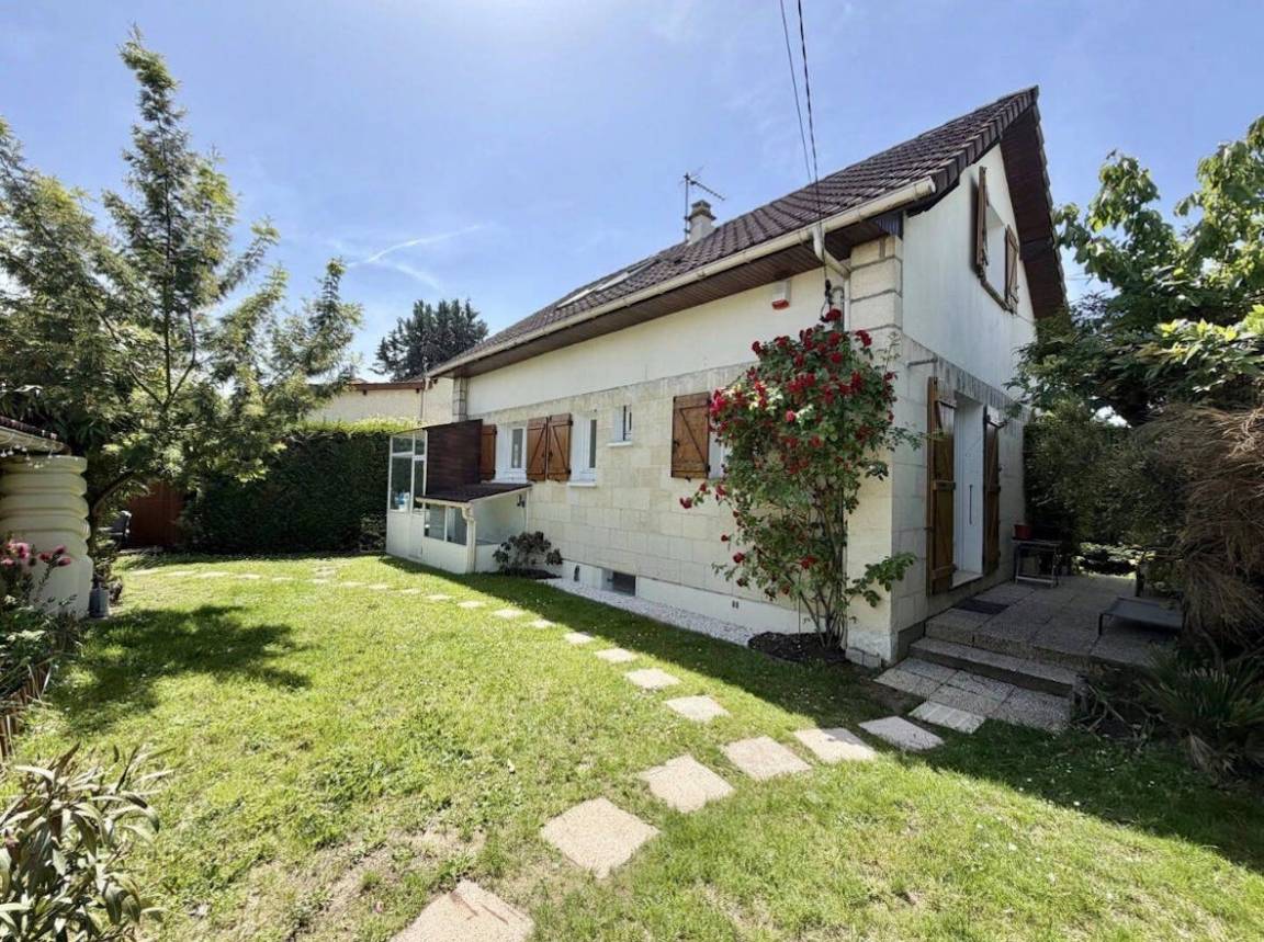 90 M² Ferienhaus ∙ 3 Schlafzimmer ∙ 4 Gäste - Palaiseau
