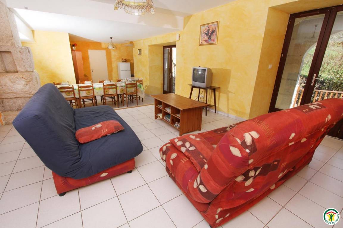 125 M² Gîte ∙ 3 Chambres ∙ 8 Personnes - Die