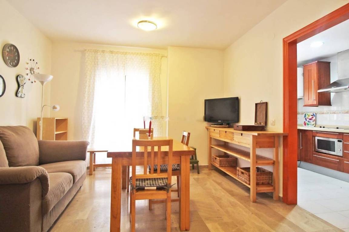 85 M² Apartment ∙ 2 Bedrooms ∙ 4 Guests - Málaga
