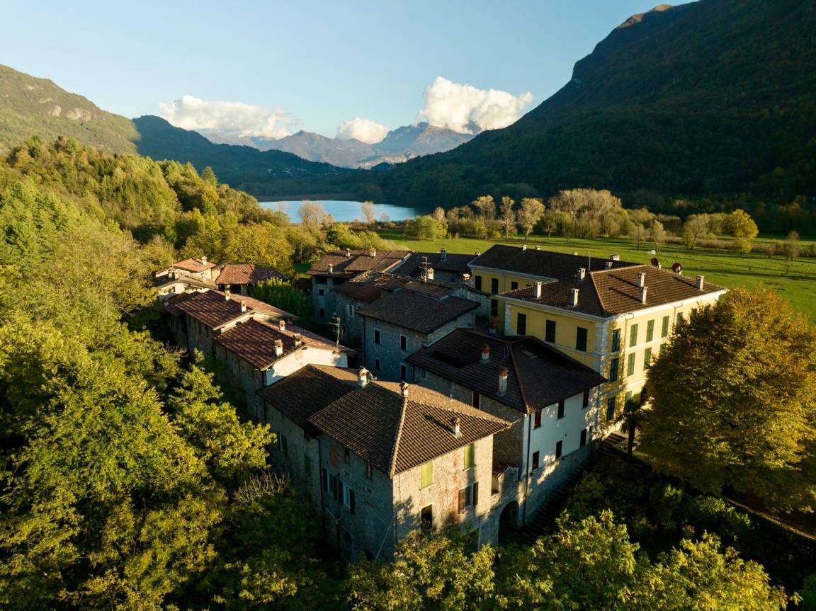 70 M² Huis ∙ 2 Slaapkamers ∙ 4 Gasten - Tremezzina